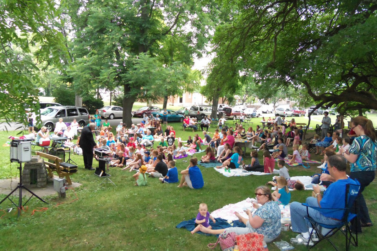 Picnic in the Park at Old Fort Harrod - Historic Harrodsburg Kentucky
