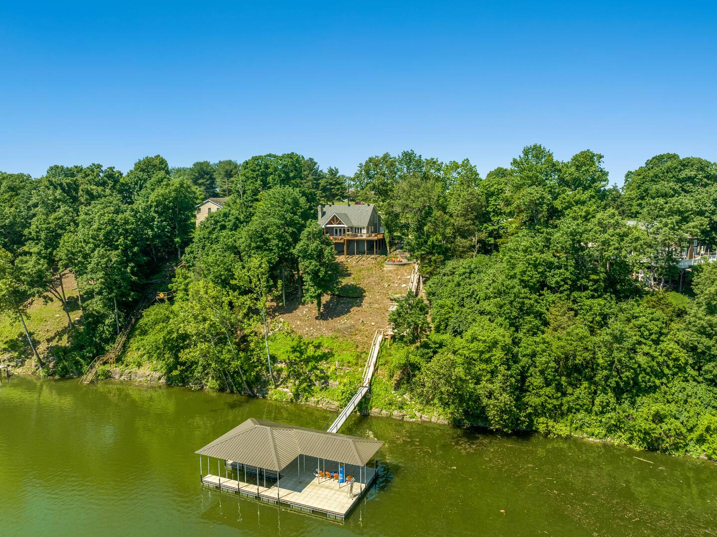 Lake Break in No Wake - Historic Harrodsburg Kentucky